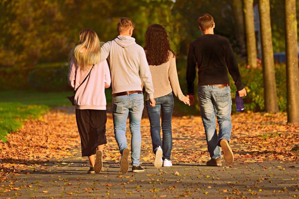 5 Reasons Why Walking Is Good for Your Body and Mind